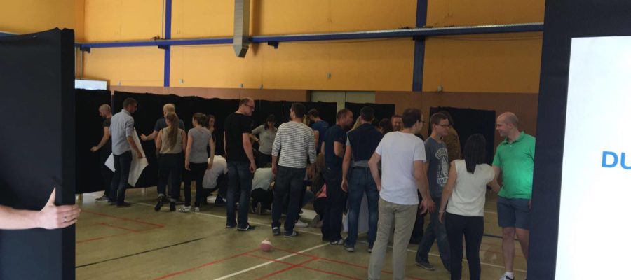 Team Labyrinth Bau - einzigartiges Teamevent mit Kreativität und Strategie